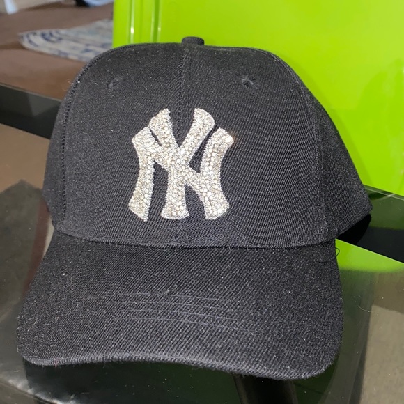 Accessories | All Black Ny Glitter Symbol Cap | Poshmark